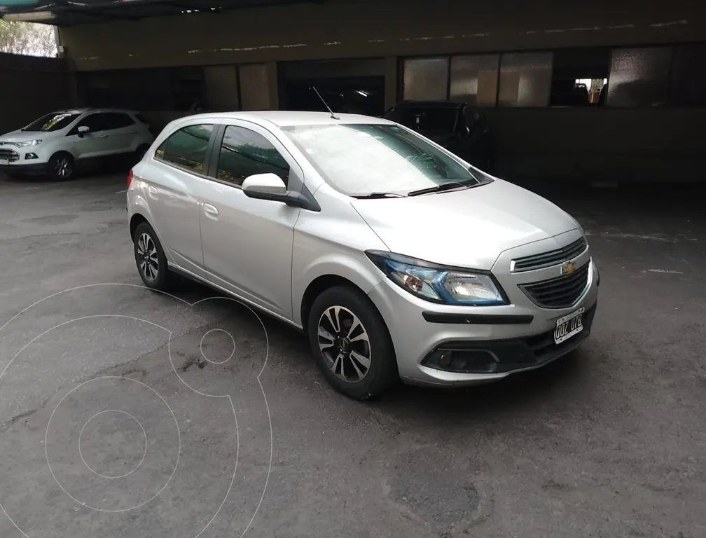 Chevrolet Onix LTZ usado (2015) color Gris precio $6.000.000