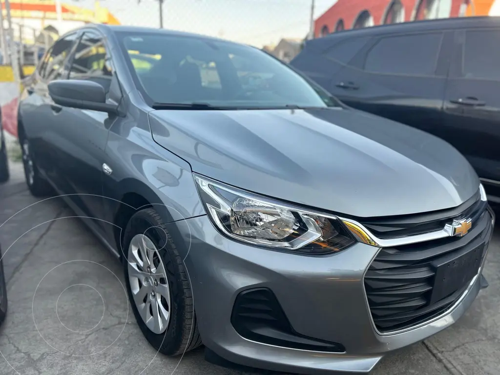 Chevrolet Onix LT usado (2022) color Gris precio $278,500