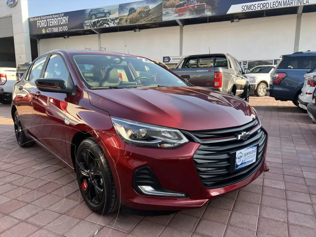 Chevrolet Onix Premier Aut usado (2022) color Rojo precio $329,000