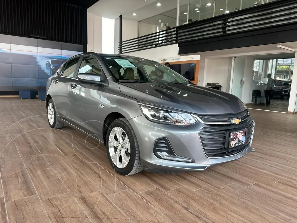 Chevrolet Onix Premier Aut usado (2021) color Gris precio $295,000