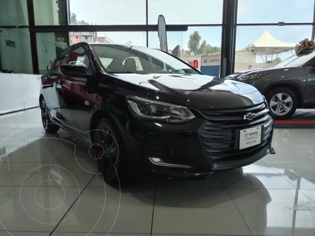 Chevrolet Onix Premier Red Line Aut usado (2023) color Negro precio ...