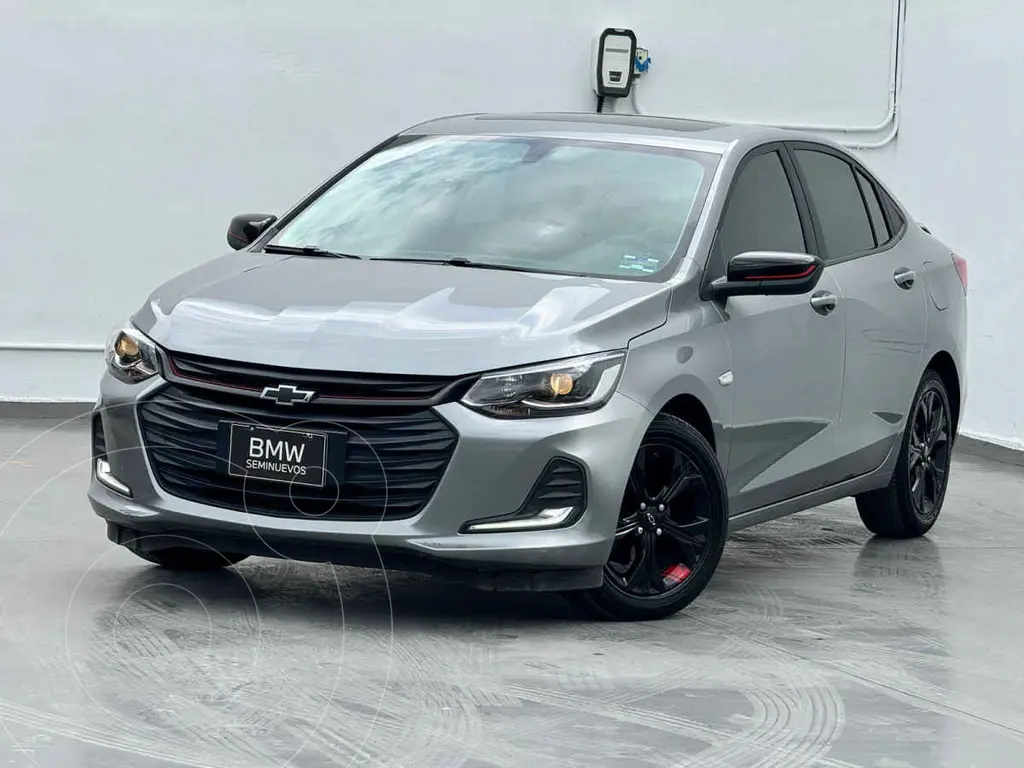 Chevrolet Onix Premier Red Line Aut usado (2023) color Gris precio $289,000