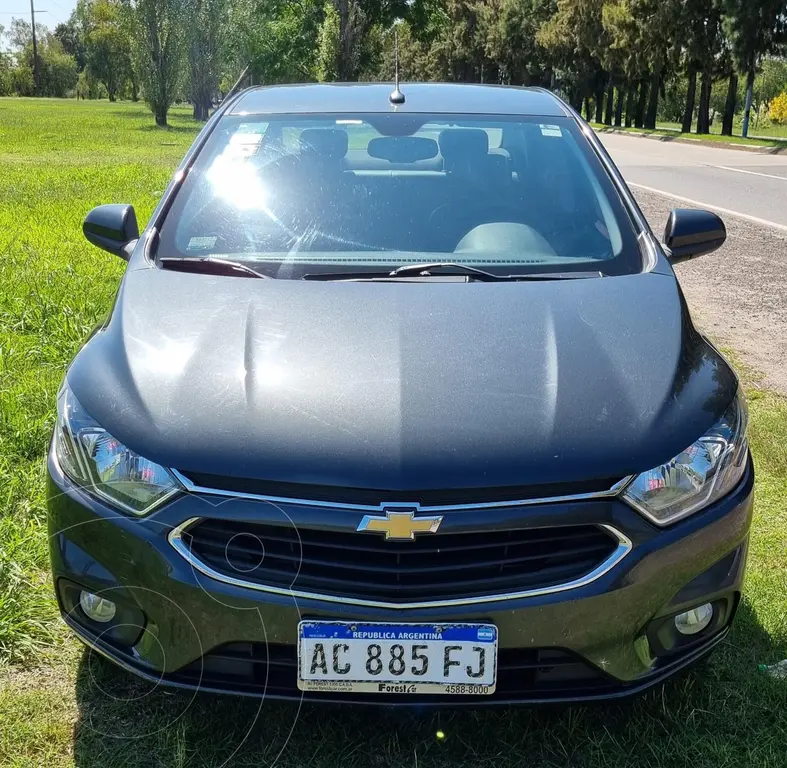 Chevrolet Prisma LTZ usado (2018) color Gris Oscuro precio u$s13.200