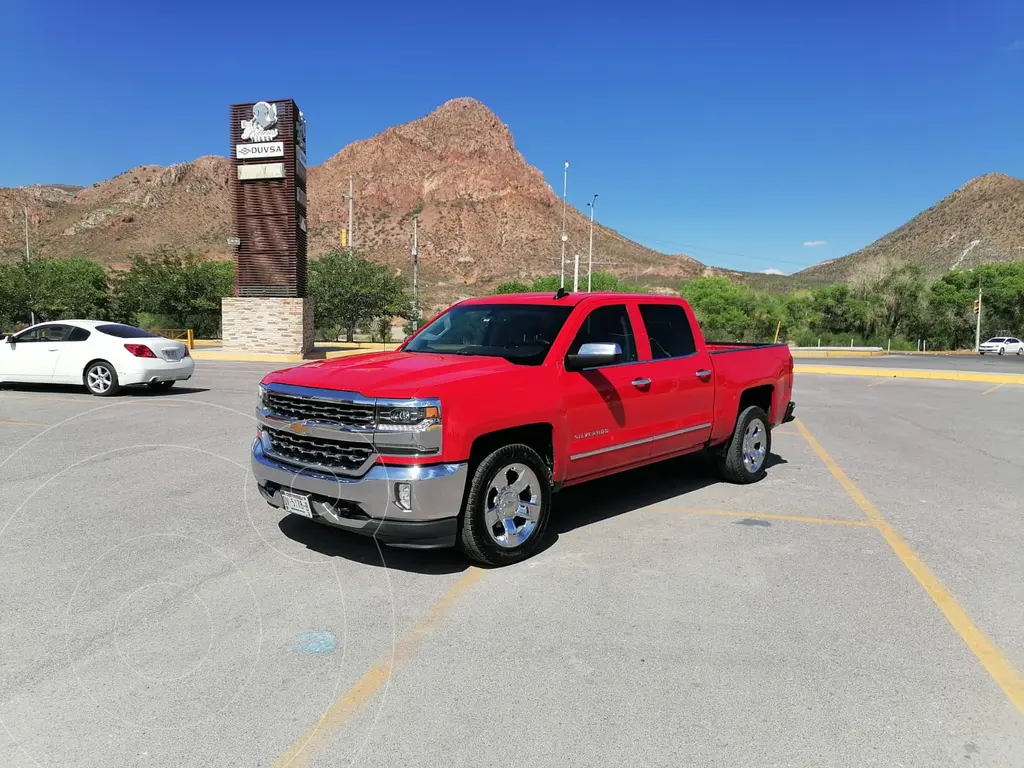 Chevrolet Silverado Doble Cabina 4X4 usado (2021) color Rojo precio ...