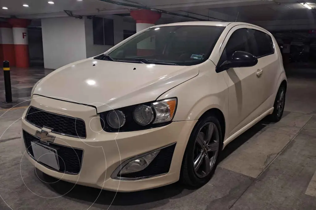 Chevrolet Sonic RS 1.4L usado (2016) color Blanco precio $170,000