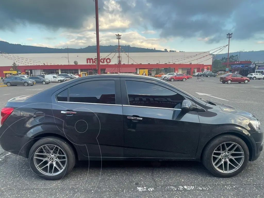 Chevrolet Sonic 1.6 LT usado (2016) color Gris Urbano precio $38.500.000