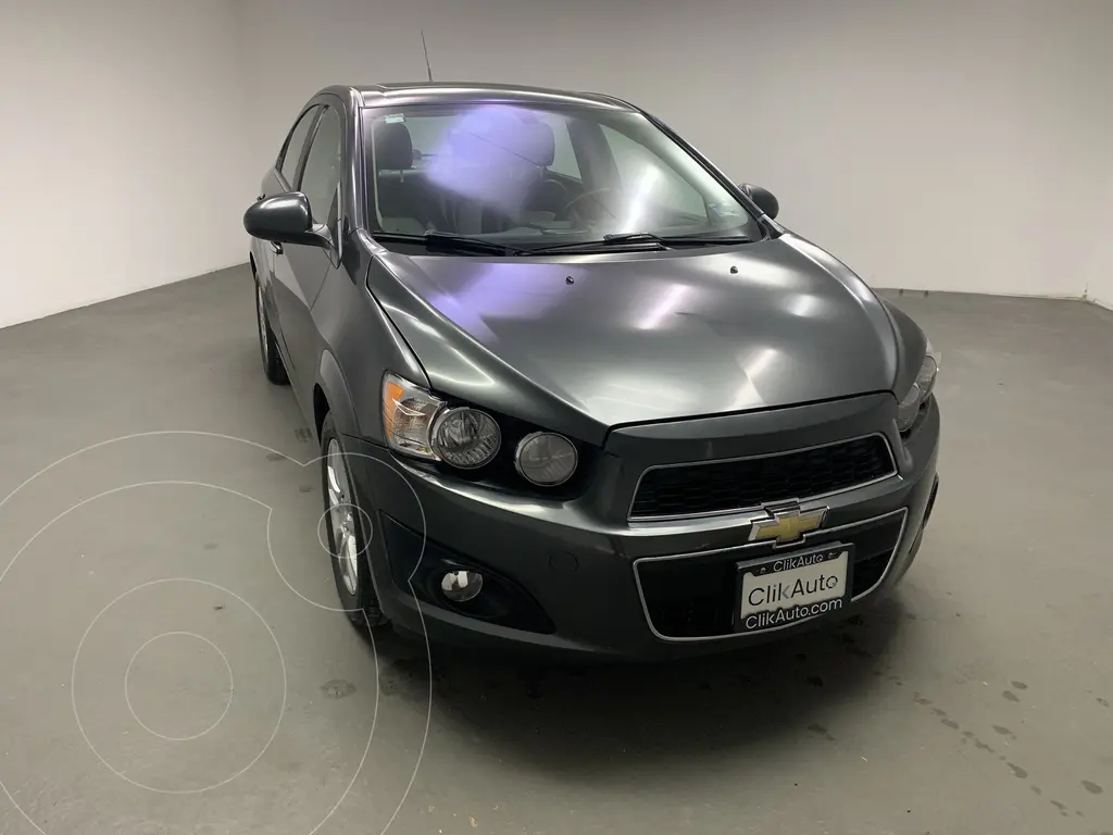 Chevrolet Sonic LTZ Aut usado (2015) color Gris precio $145,000