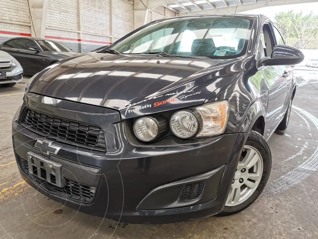 Chevrolet Sonic LT usado (2015) color Azul Electrico precio $170,000