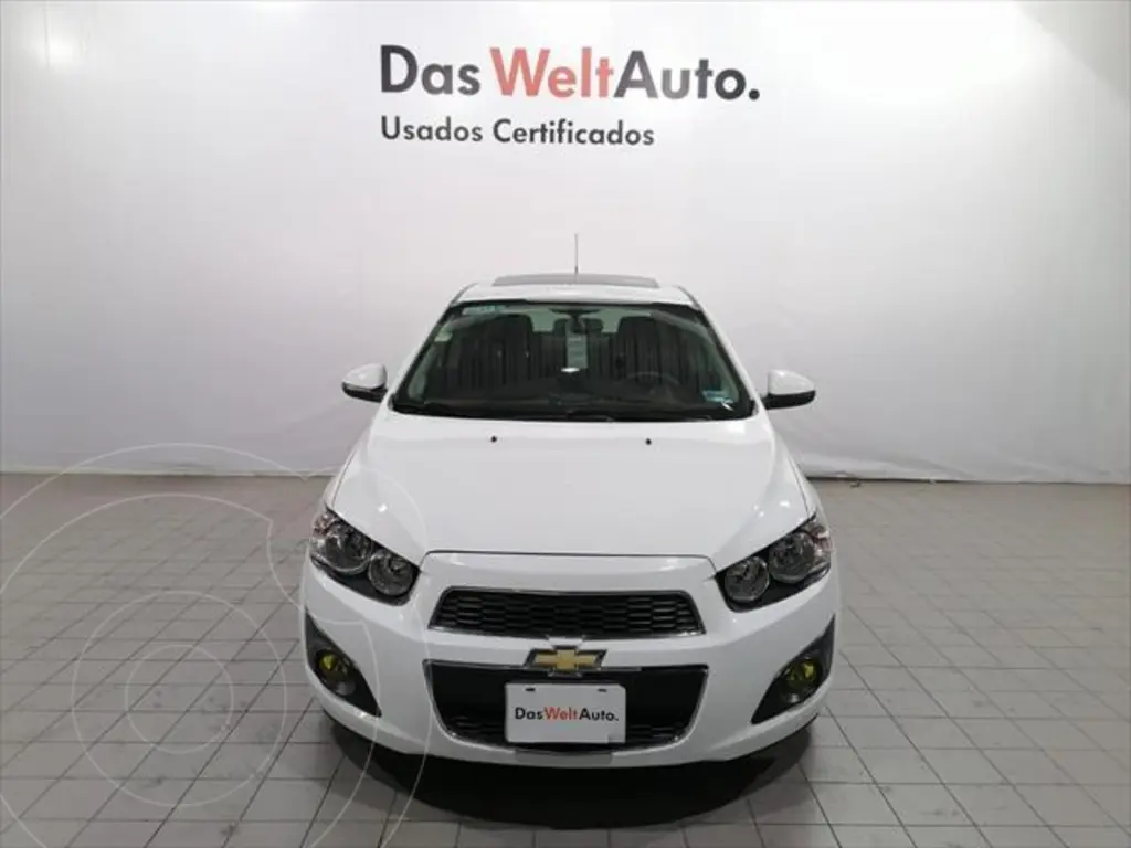 Chevrolet Sonic LS usado (2016) color Blanco precio $214,000