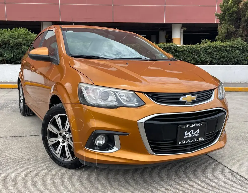 Chevrolet Sonic Premier Aut usado (2017) color Naranja precio $199,800