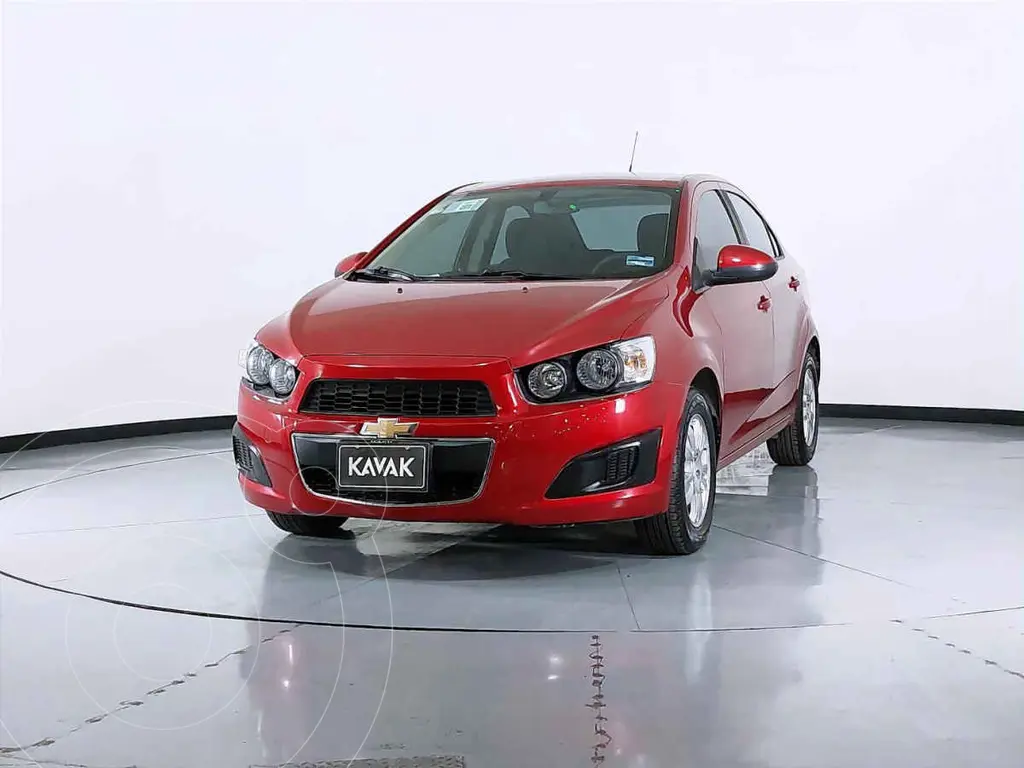 Chevrolet Sonic LT usado (2016) color Rojo precio $163,999