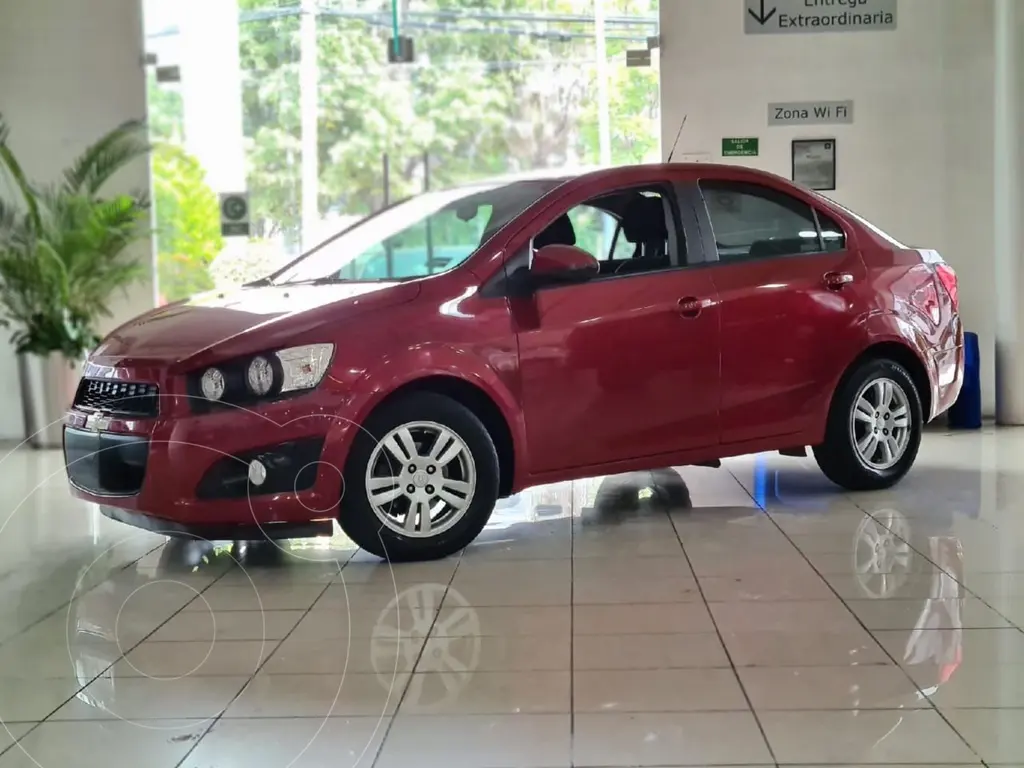 Chevrolet Sonic LT usado (2016) color Rojo precio $189,900