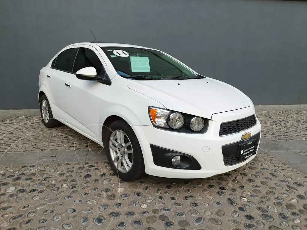 Chevrolet Sonic LTZ Aut usado (2014) color Blanco precio $185,000