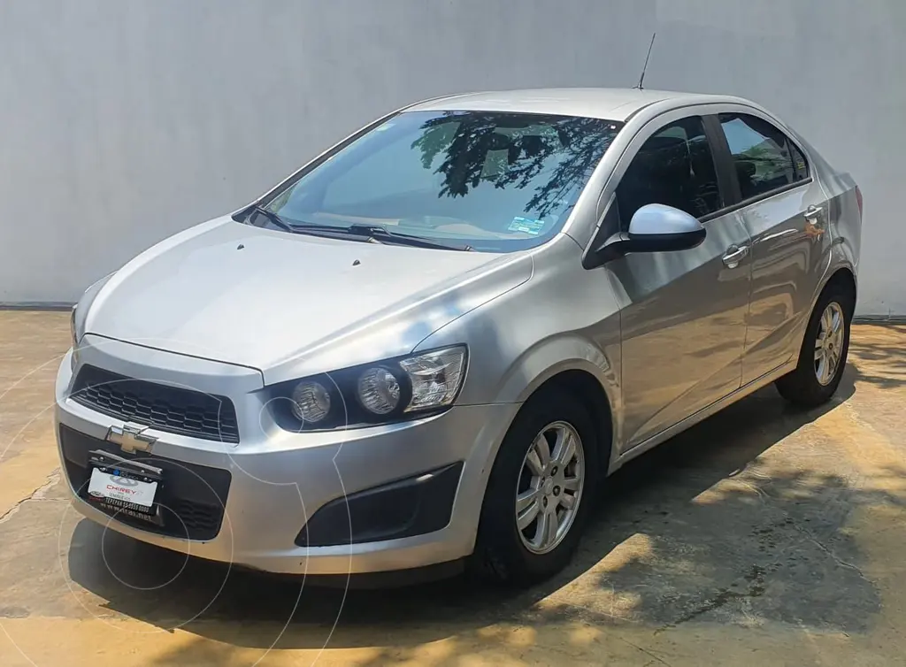 Chevrolet Sonic LT Aut usado (2016) color plateado precio $170,000