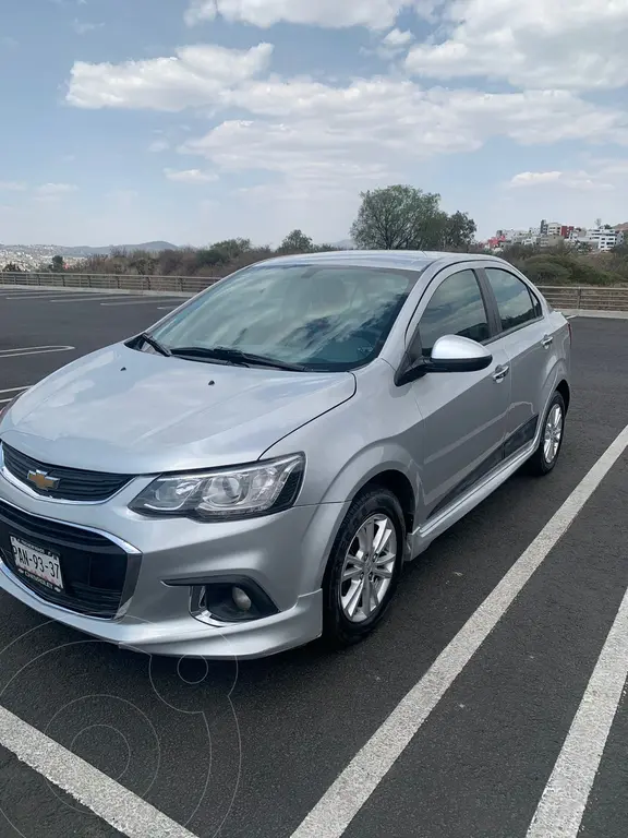 Chevrolet Sonic LT usado (2017) color Gris precio $153,000