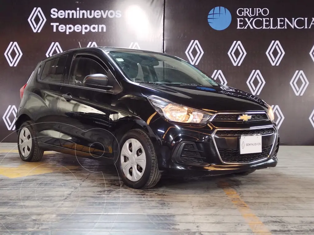 Chevrolet Spark Classic LS Cargo Aa usado (2017) color Negro precio ...