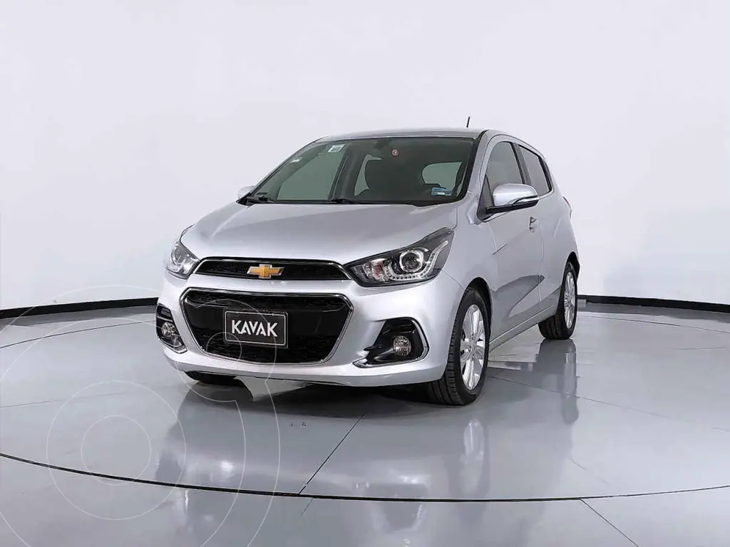 Chevrolet Spark LTZ CVT usado (2018) color Plata precio $250,999