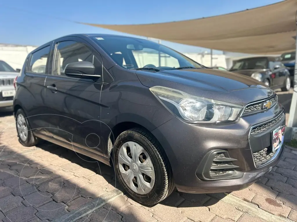 Chevrolet Spark LTZ usado (2016) color Gris Oscuro precio $145,000