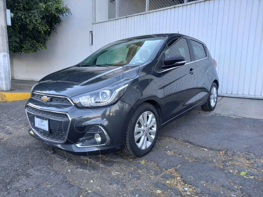 Chevrolet Spark LTZ CVT usado (2018) color Gris precio $200,000