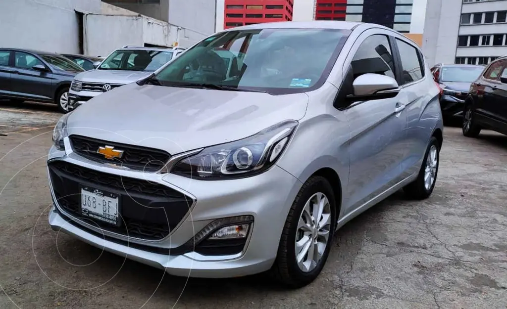 Chevrolet Spark Premier CVT usado (2019) color Plata precio $239,500