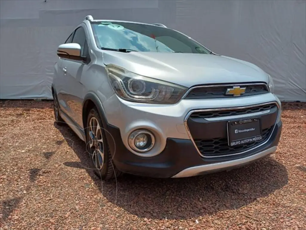 Chevrolet Spark Active usado (2017) color plateado precio $189,000