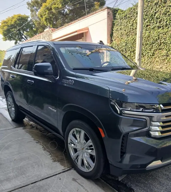 Chevrolet Tahoe High Country usado (2022) color Gris Tormenta precio ...