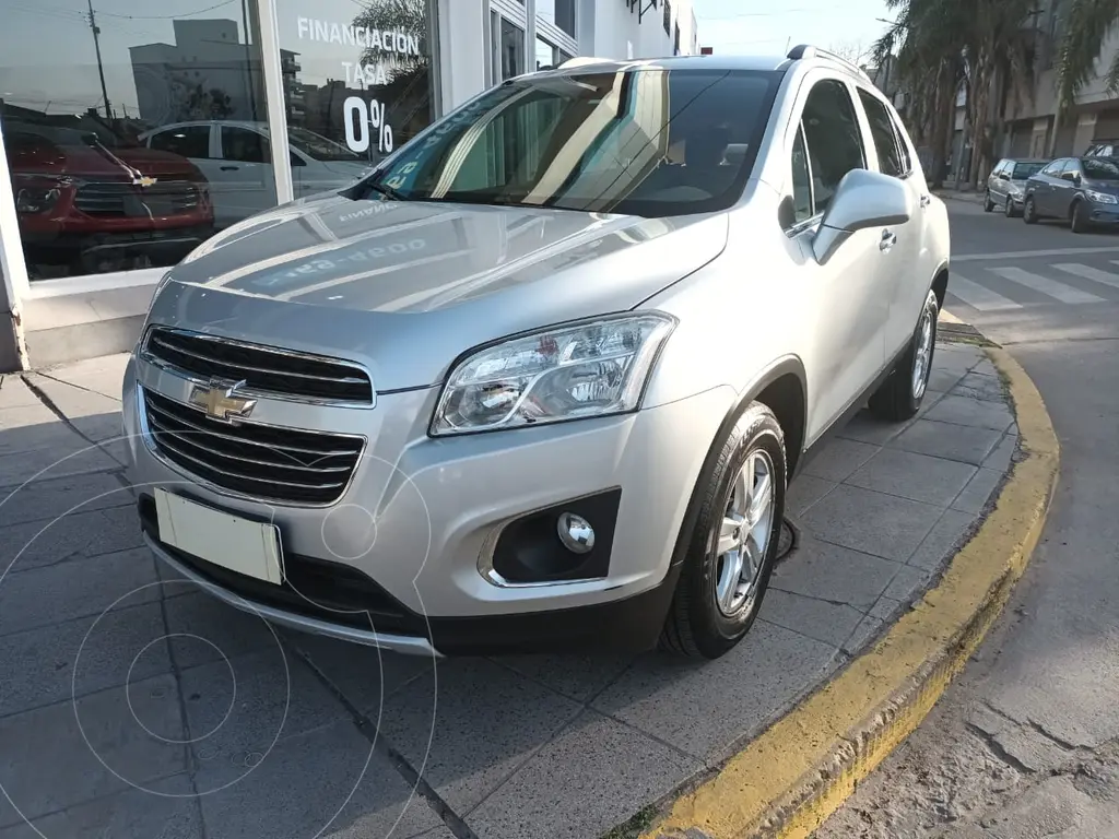 Chevrolet Tracker LTZ 4x2 usado (2016) color Plata precio $9.800.000