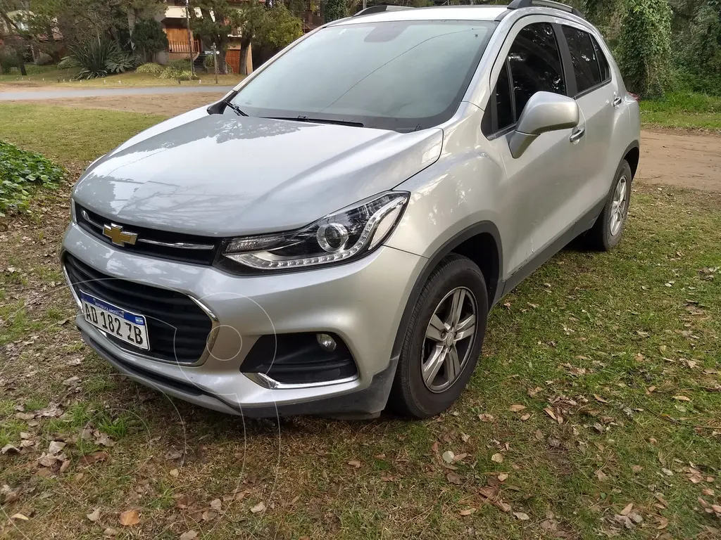 Chevrolet Tracker Premier 4x2 usado (2019) color Gris precio u$s19.000