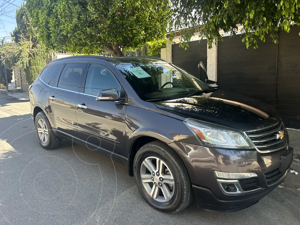 Chevrolet Traverse LT 7 Pasajeros usado (2015) color Rojo Tinto precio ...