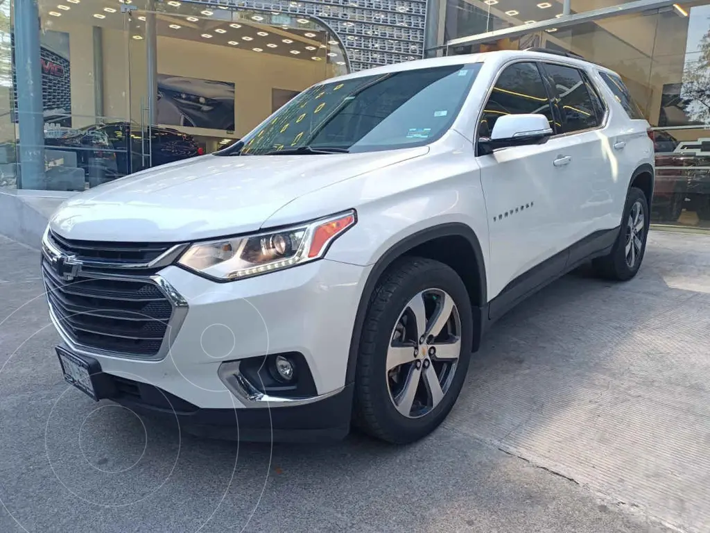 Chevrolet Traverse LT 7 Pasajeros usado (2020) color Blanco precio $680,000