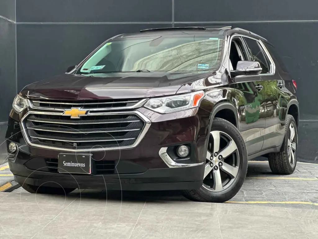 Chevrolet Traverse LT 7 Pasajeros usado (2020) color Vino Tinto precio ...