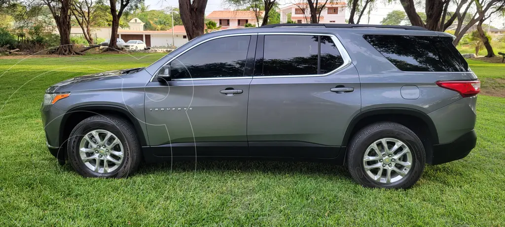 Chevrolet Traverse 3.6L LT Aut usado (2021) color Gris precio u$s41,000