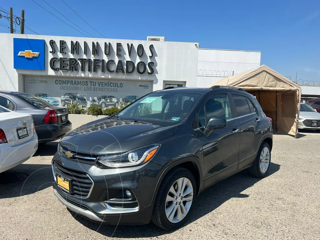 Chevrolet Trax Premier Aut usado (2020) color Gris precio $320,000
