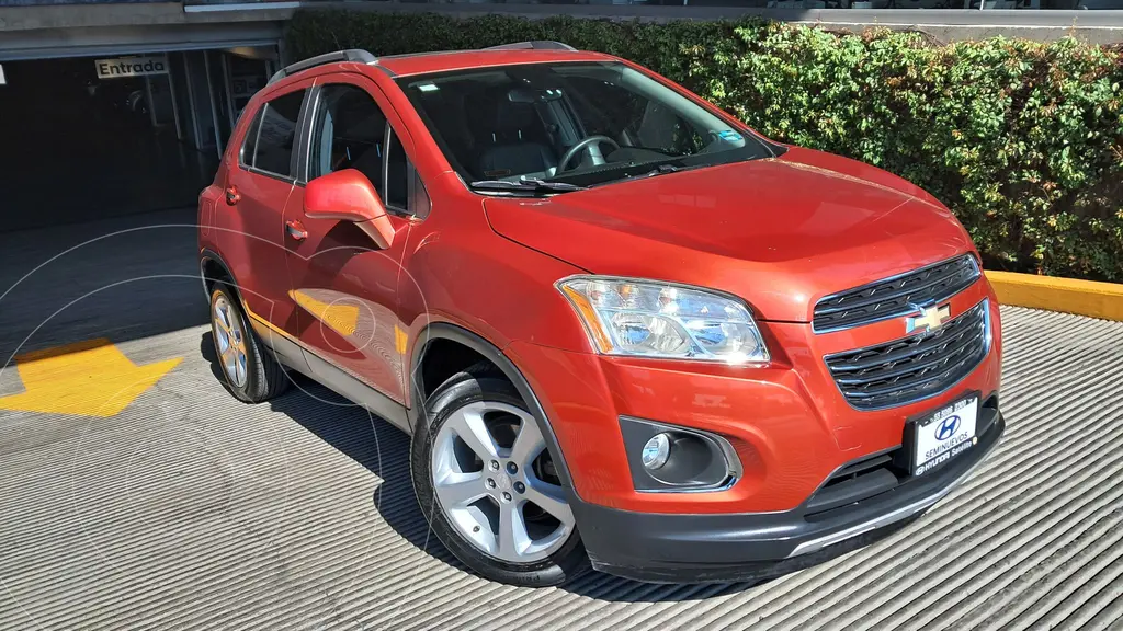 Chevrolet Trax LTZ usado (2016) color Naranja precio $249,900
