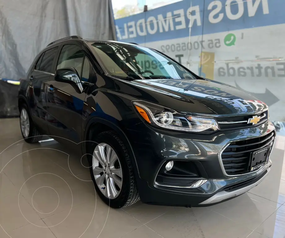 Chevrolet Trax Premier Aut usado (2020) color Gris precio $296,000
