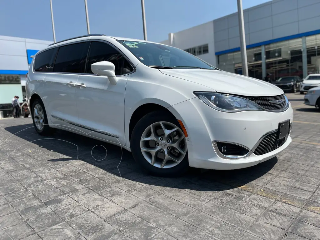 Chrysler Pacifica Limited Plus usado (2020) color Blanco precio $630,000