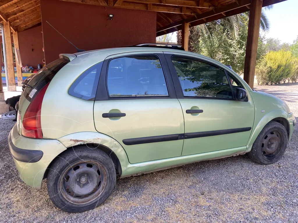 Citroen C3 SX 1.4i usado (2003) color Verde precio $1.000.000