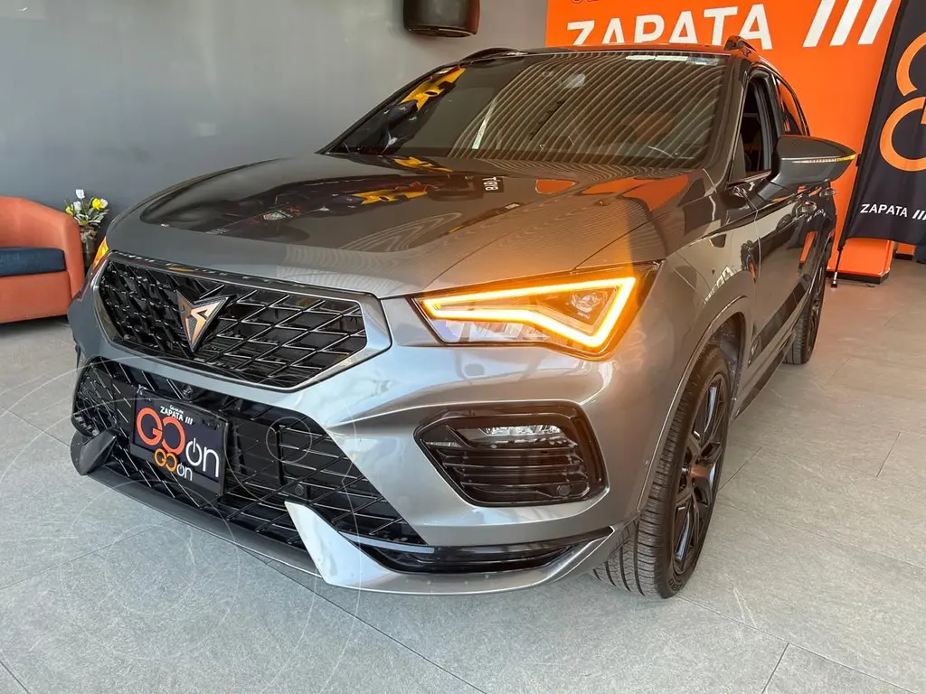 CUPRA Ateca 2.0L TSI DSG usado (2023) color Gris precio $650,000