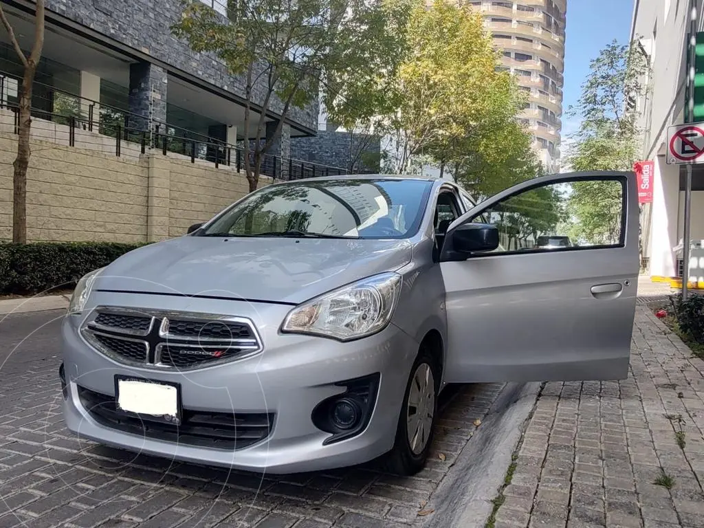 Dodge Attitude SE usado (2018) color Gris precio $146,000