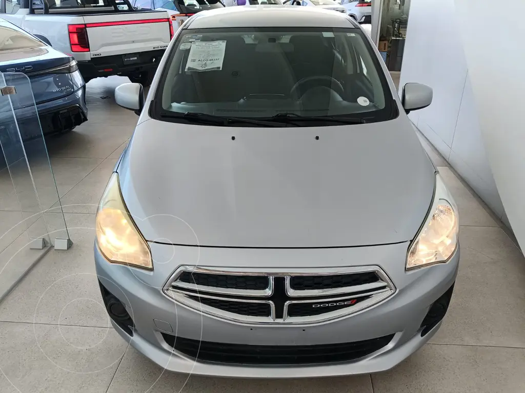 Dodge Attitude Se Aut Usado 2022 Color Plata Precio 199 000