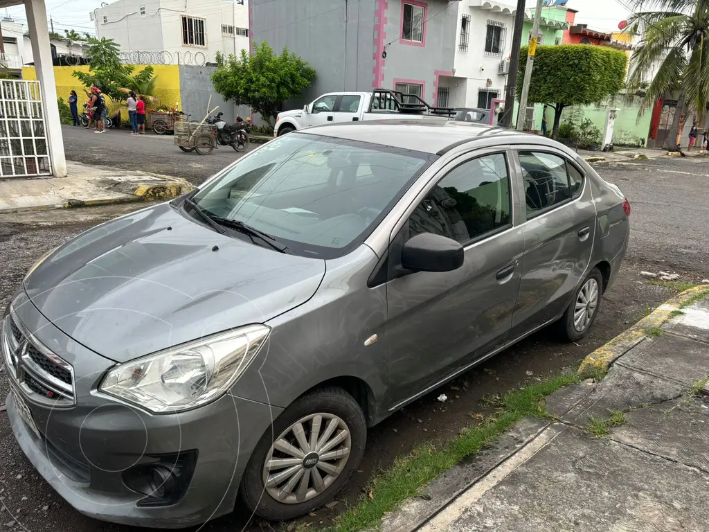 Dodge Attitude SE Aut usado (2016) color Grafito precio $130,000