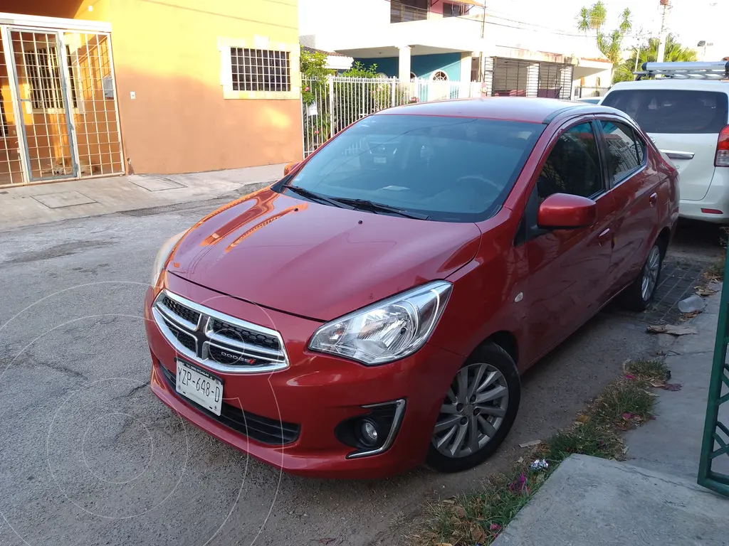 Dodge Attitude SXT usado (2016) color Rojo precio $150,000