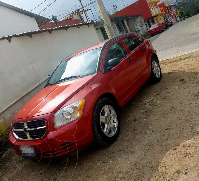 Dodge Caliber SXT 2.4L Aut usado (2008) color Rojo precio $100,000