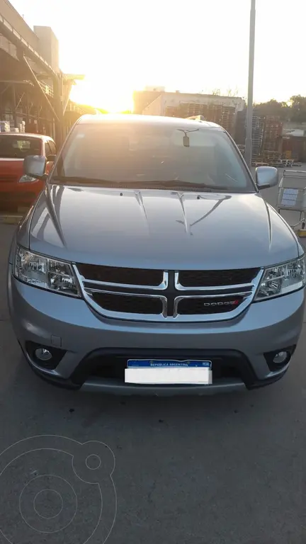 Dodge Journey SXT usado (2017) color Gris Metalico precio u$s19.000