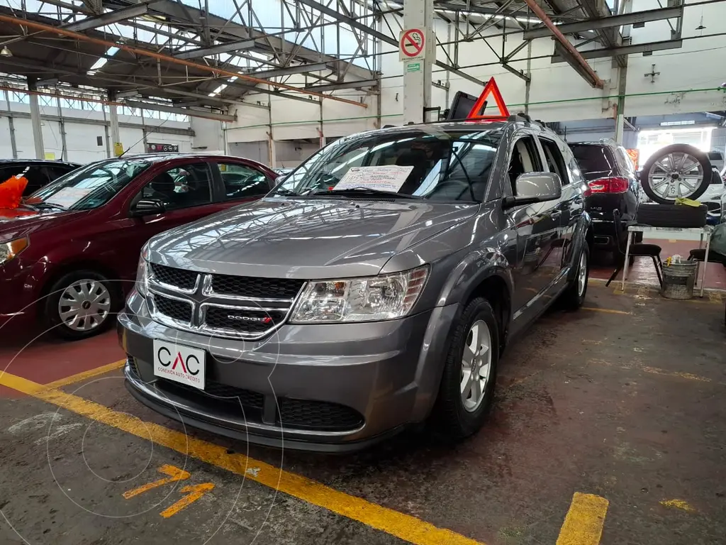 Dodge Journey SE 2.4L 7 Pasajeros usado (2012) color Gris Tormenta ...