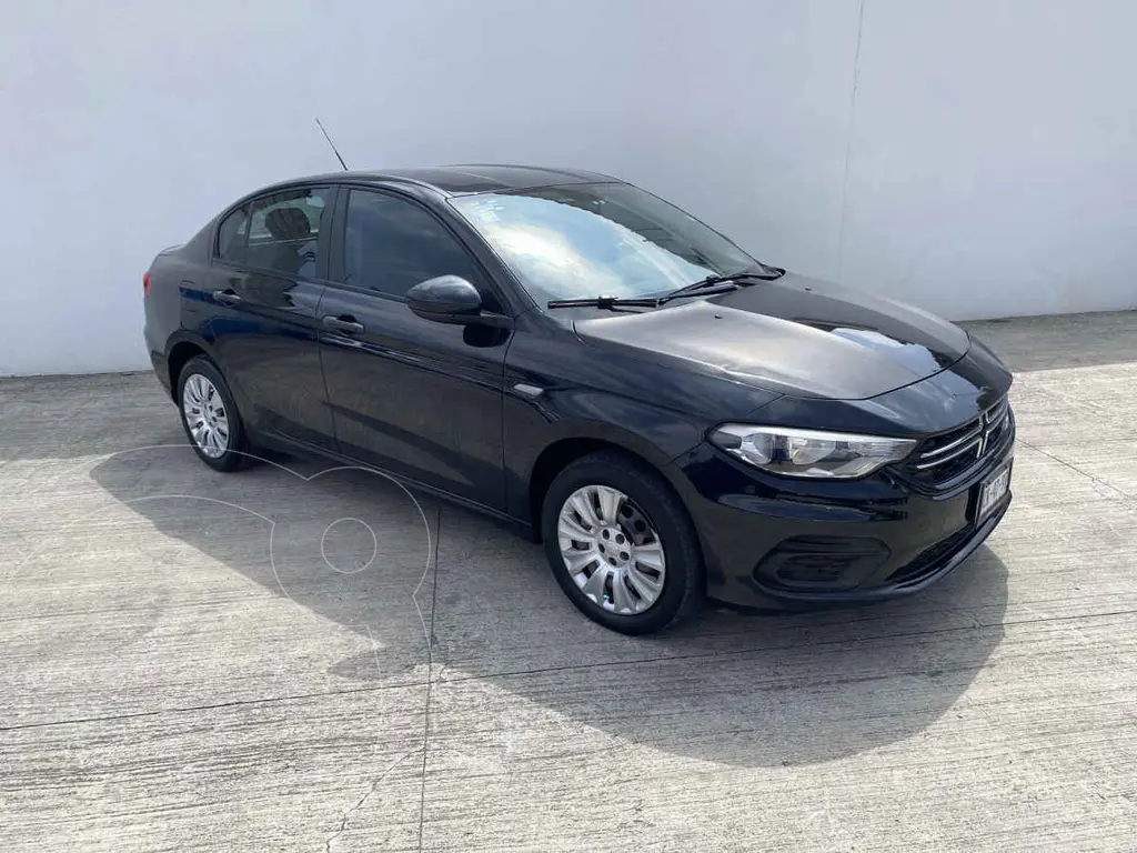 Dodge Neon SE Aut usado (2017) color Negro precio $170,000