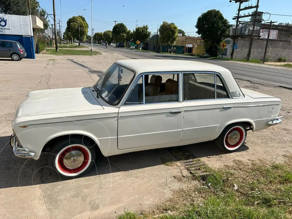 FIAT 1600 Nafta usado (1969) color Blanco precio $950.000