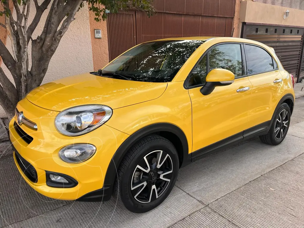 Fiat 500X Easy usado (2016) color Amarillo precio $276,000