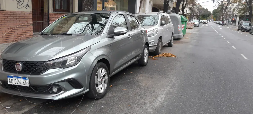 FIAT Argo 1.3 Drive Pack Conectividad usado (2019) color Gris Scandium ...