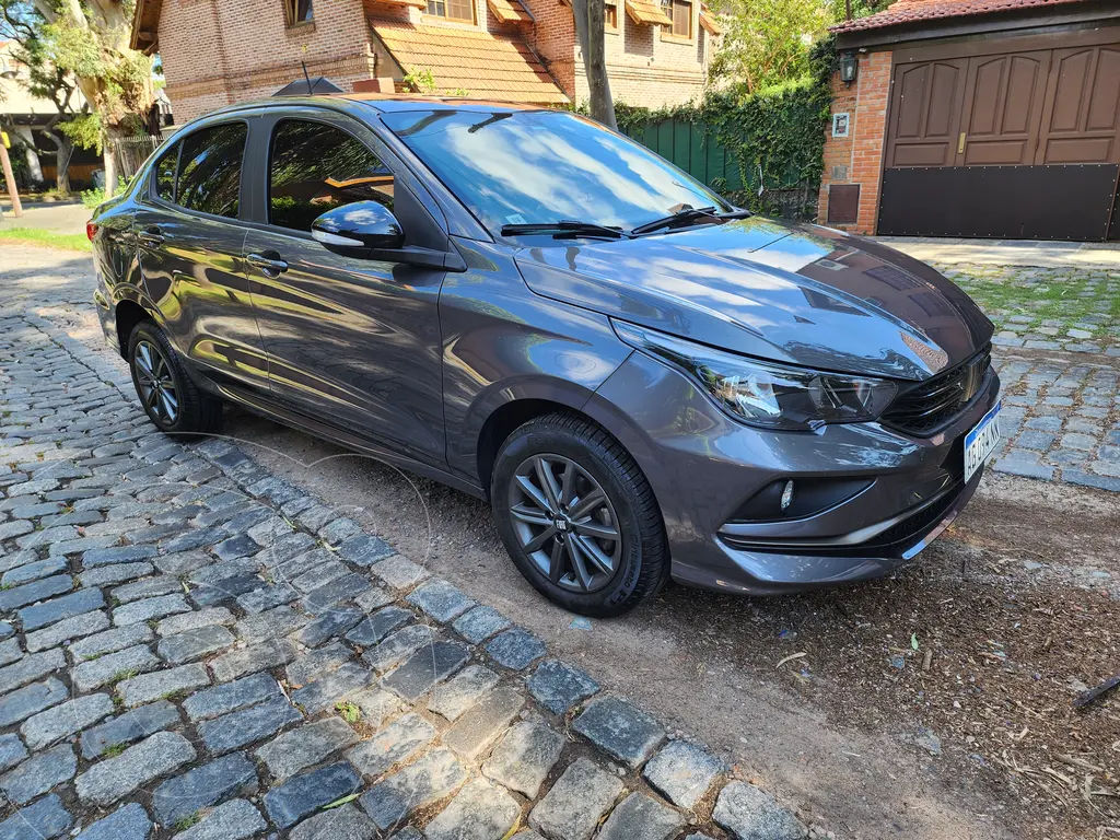 FIAT Cronos 1.3L Drive Pack Plus usado (2023) color Gris Scandium precio u$s17.300